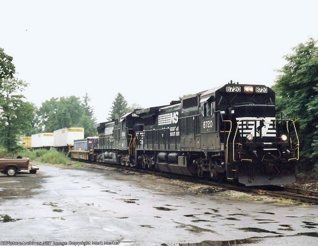 NS 8720